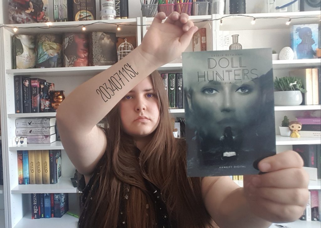 [Rezension] Doll Hunter – Gejagt – Das Bücherwunderland